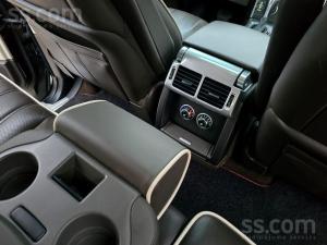 Melns Land Rover Range Rover 2009 Rīga, ar dzinēja tilpumu 3.60 L un nobraukumu 282 tūkst. km par 12500 €, foto 21 vietnē AUTOMOTO.COM.LV