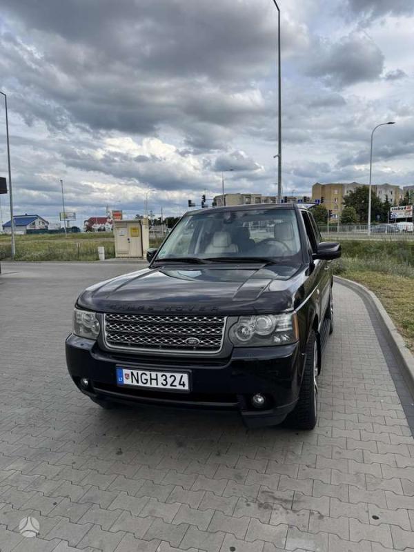 Black Land Rover Range Rover 2009 in Kaunas, with an engine capacity of 3.63 L and mileage of 355 thousand km for 8700 €, photo 2 on AUTOMOTO.COM.LV