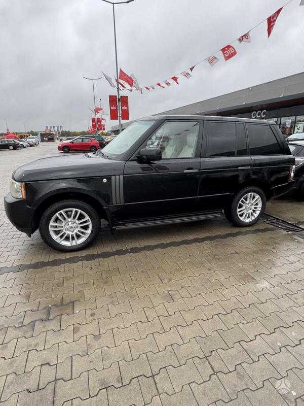 Black Land Rover Range Rover 2009 in Kaunas, with an engine capacity of 3.63 L and mileage of 355 thousand km for 8700 €, photo 7 on AUTOMOTO.COM.LV