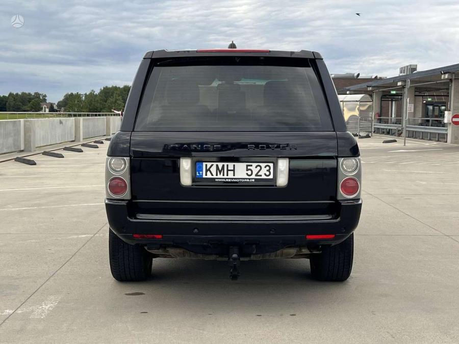 Melns Land Rover Range Rover 2009 Viļņa, ar dzinēja tilpumu 3.63 L un nobraukumu 270 tūkst. km par 5450 €, foto 3 vietnē AUTOMOTO.COM.LV