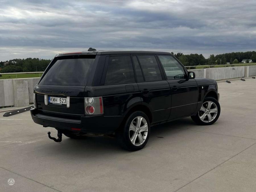 Melns Land Rover Range Rover 2009 Viļņa, ar dzinēja tilpumu 3.63 L un nobraukumu 270 tūkst. km par 5450 €, foto 9 vietnē AUTOMOTO.COM.LV