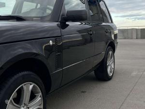 Melns Land Rover Range Rover 2009 Viļņa, ar dzinēja tilpumu 3.63 L un nobraukumu 270 tūkst. km par 5450 €, foto 12 vietnē AUTOMOTO.COM.LV