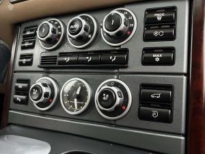 Melns Land Rover Range Rover 2009 Viļņa, ar dzinēja tilpumu 3.63 L un nobraukumu 270 tūkst. km par 5450 €, foto 26 vietnē AUTOMOTO.COM.LV