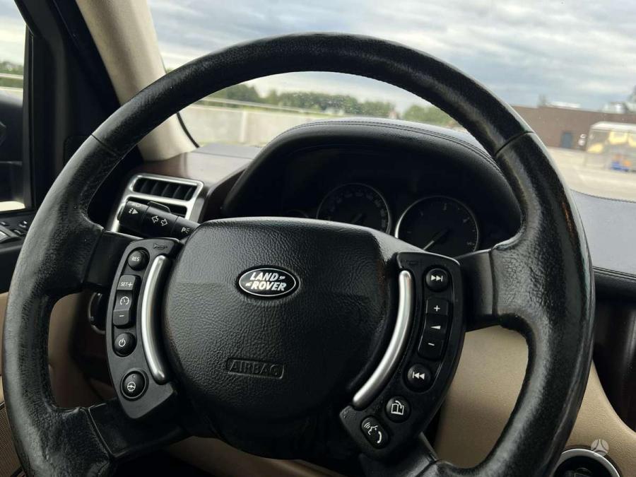 Melns Land Rover Range Rover 2009 Viļņa, ar dzinēja tilpumu 3.63 L un nobraukumu 270 tūkst. km par 5450 €, foto 29 vietnē AUTOMOTO.COM.LV
