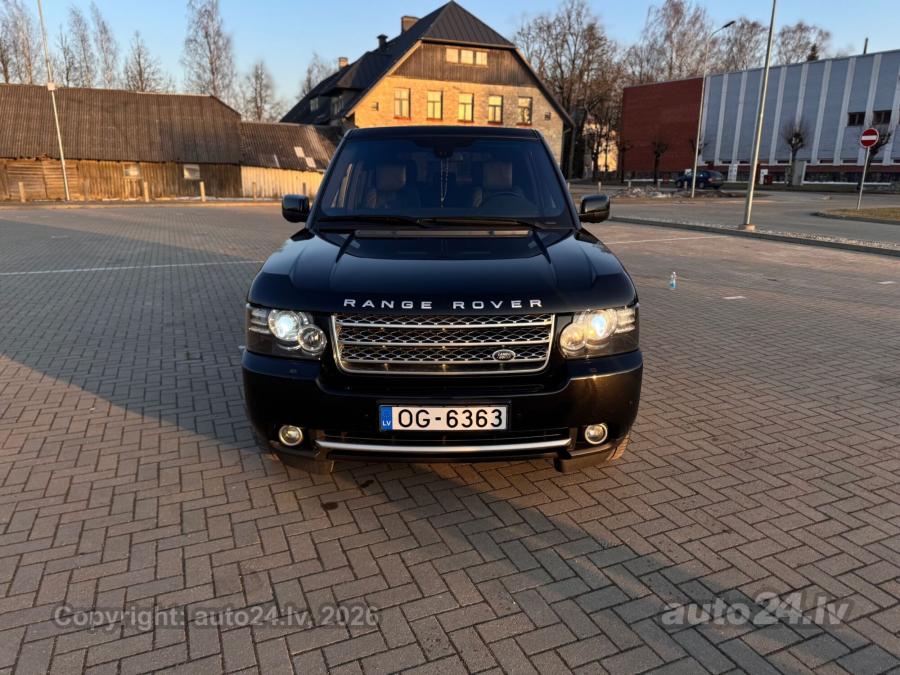 Melns Land Rover Range Rover 2010 Cēsis, ar dzinēja tilpumu 3.60 L un nobraukumu 282 tūkst. km par 15300 €, foto 5 vietnē AUTOMOTO.COM.LV