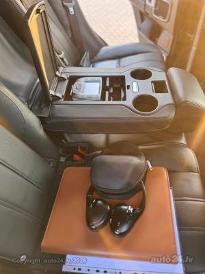 Melns Land Rover Range Rover 2010 Cēsis, ar dzinēja tilpumu 3.60 L un nobraukumu 282 tūkst. km par 15300 €, foto 17 vietnē AUTOMOTO.COM.LV