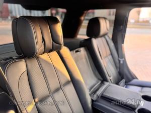 Melns Land Rover Range Rover 2010 Cēsis, ar dzinēja tilpumu 3.60 L un nobraukumu 282 tūkst. km par 15300 €, foto 18 vietnē AUTOMOTO.COM.LV