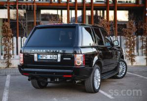 Black Land Rover Range Rover 2010 in Kaunas, with an engine capacity of 5.00 L and mileage of 275 thousand km for 12900 €, photo 8 on AUTOMOTO.COM.LV