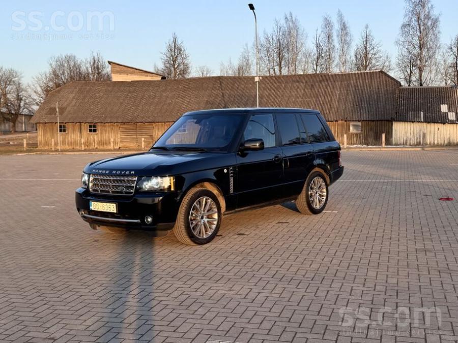 Melns Land Rover Range Rover 2010 Cēsis, ar dzinēja tilpumu 3.60 L un nobraukumu 272 tūkst. km par 14700 €, foto 1 vietnē AUTOMOTO.COM.LV