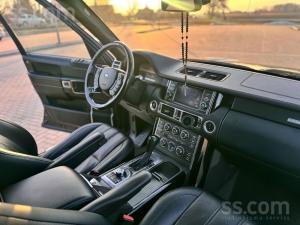 Melns Land Rover Range Rover 2010 Cēsis, ar dzinēja tilpumu 3.60 L un nobraukumu 272 tūkst. km par 14700 €, foto 11 vietnē AUTOMOTO.COM.LV