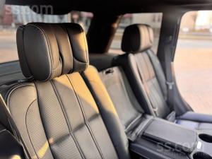 Melns Land Rover Range Rover 2010 Cēsis, ar dzinēja tilpumu 3.60 L un nobraukumu 272 tūkst. km par 14700 €, foto 19 vietnē AUTOMOTO.COM.LV
