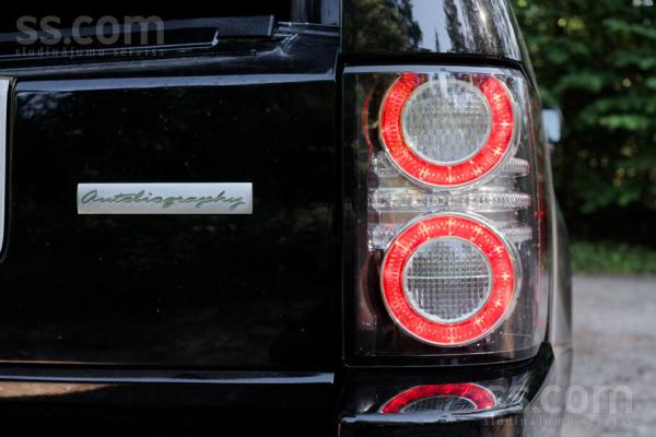 Melns Land Rover Range Rover 2010 Cēsis, ar dzinēja tilpumu 3.60 L un nobraukumu 272 tūkst. km par 18000 €, foto 11 vietnē AUTOMOTO.COM.LV