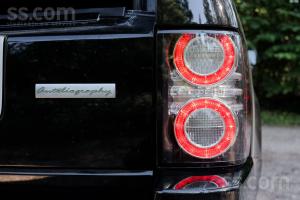 Melns Land Rover Range Rover 2010 Cēsis, ar dzinēja tilpumu 3.60 L un nobraukumu 272 tūkst. km par 18000 €, foto 11 vietnē AUTOMOTO.COM.LV