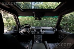 Melns Land Rover Range Rover 2010 Cēsis, ar dzinēja tilpumu 3.60 L un nobraukumu 272 tūkst. km par 18000 €, foto 12 vietnē AUTOMOTO.COM.LV