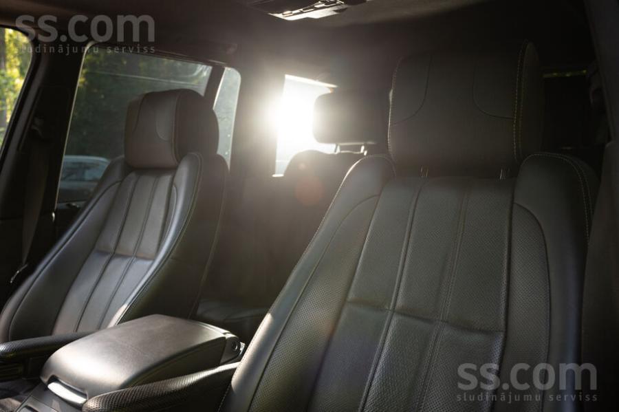 Melns Land Rover Range Rover 2010 Cēsis, ar dzinēja tilpumu 3.60 L un nobraukumu 272 tūkst. km par 18000 €, foto 21 vietnē AUTOMOTO.COM.LV