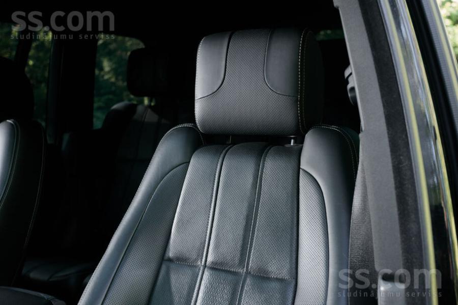 Melns Land Rover Range Rover 2010 Cēsis, ar dzinēja tilpumu 3.60 L un nobraukumu 272 tūkst. km par 18000 €, foto 22 vietnē AUTOMOTO.COM.LV