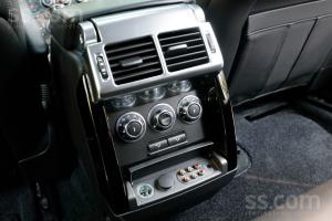 Melns Land Rover Range Rover 2010 Cēsis, ar dzinēja tilpumu 3.60 L un nobraukumu 272 tūkst. km par 18000 €, foto 29 vietnē AUTOMOTO.COM.LV
