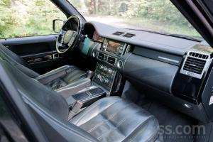 Melns Land Rover Range Rover 2010 Cēsis, ar dzinēja tilpumu 3.60 L un nobraukumu 272 tūkst. km par 18000 €, foto 30 vietnē AUTOMOTO.COM.LV