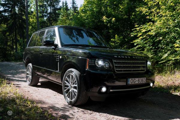 Black Land Rover Range Rover 2010 in Cesis, with an engine capacity of 3.60 L and mileage of 273 thousand km for 14700 €, photo 1 on AUTOMOTO.COM.LV