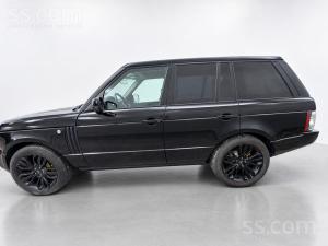 Melns Land Rover Range Rover 2010 Tukums, ar dzinēja tilpumu 3.60 L un nobraukumu 226 tūkst. km par 18800 €, foto 7 vietnē AUTOMOTO.COM.LV
