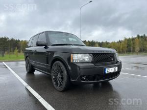 Black Land Rover Range Rover 2011 in Riga, with an engine capacity of 4.40 L and mileage of 252 thousand km for 18250 €, photo 7 on AUTOMOTO.COM.LV