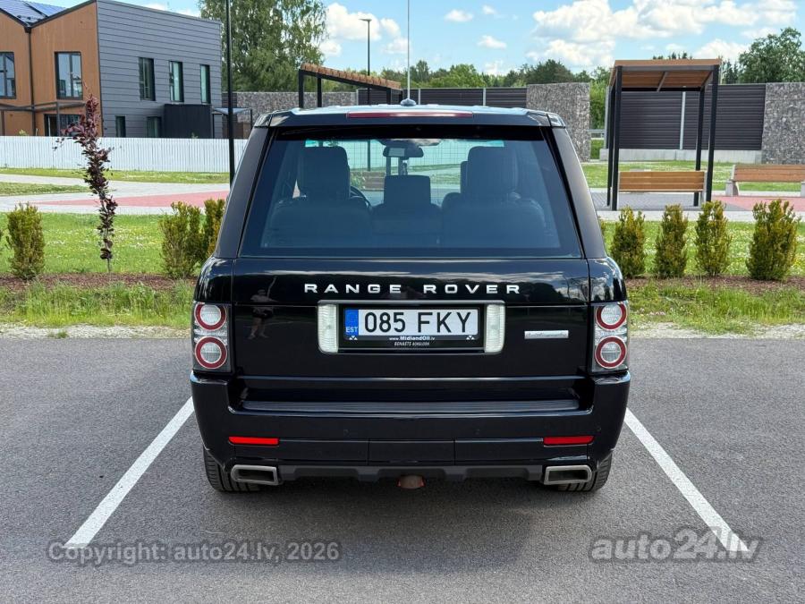 Melns Land Rover Range Rover 2011 Tallina, ar dzinēja tilpumu 4.40 L un nobraukumu 250 tūkst. km par 15000 €, foto 4 vietnē AUTOMOTO.COM.LV
