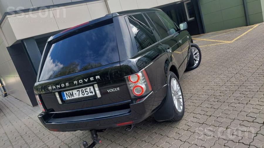 Melns Land Rover Range Rover 2011 Rīga, ar dzinēja tilpumu 4.40 L un nobraukumu 0 tūkst. km par 12900 €, foto 31 vietnē AUTOMOTO.COM.LV