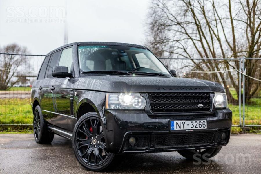 Black Land Rover Range Rover 2011 in Riga, with an engine capacity of 4.40 L and mileage of 305 thousand km for 13987 €, photo 3 on AUTOMOTO.COM.LV