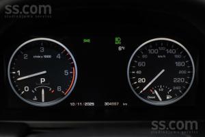 Black Land Rover Range Rover 2011 in Riga, with an engine capacity of 4.40 L and mileage of 305 thousand km for 13987 €, photo 22 on AUTOMOTO.COM.LV