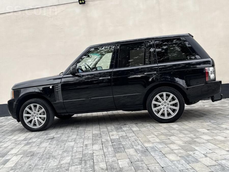 Black Land Rover Range Rover 2011 in Riga, with an engine capacity of 4.40 L and mileage of 0 thousand km for 11950 €, photo 9 on AUTOMOTO.COM.LV
