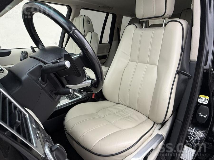 Black Land Rover Range Rover 2011 in Riga, with an engine capacity of 4.40 L and mileage of 0 thousand km for 11950 €, photo 15 on AUTOMOTO.COM.LV