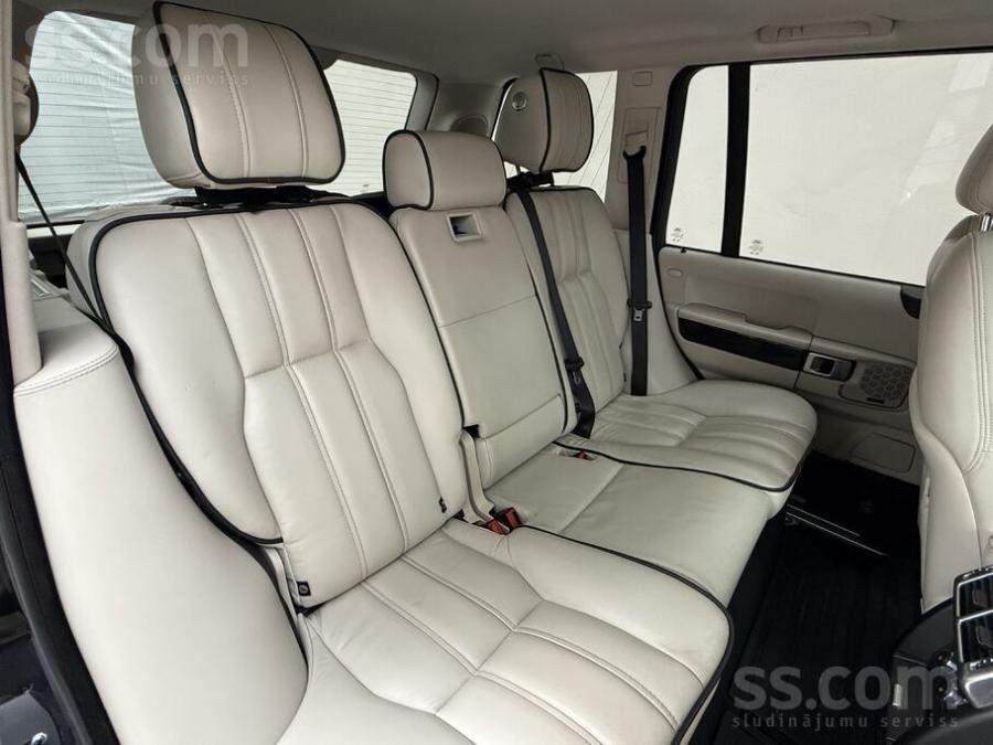 Black Land Rover Range Rover 2011 in Riga, with an engine capacity of 4.40 L and mileage of 0 thousand km for 11950 €, photo 19 on AUTOMOTO.COM.LV