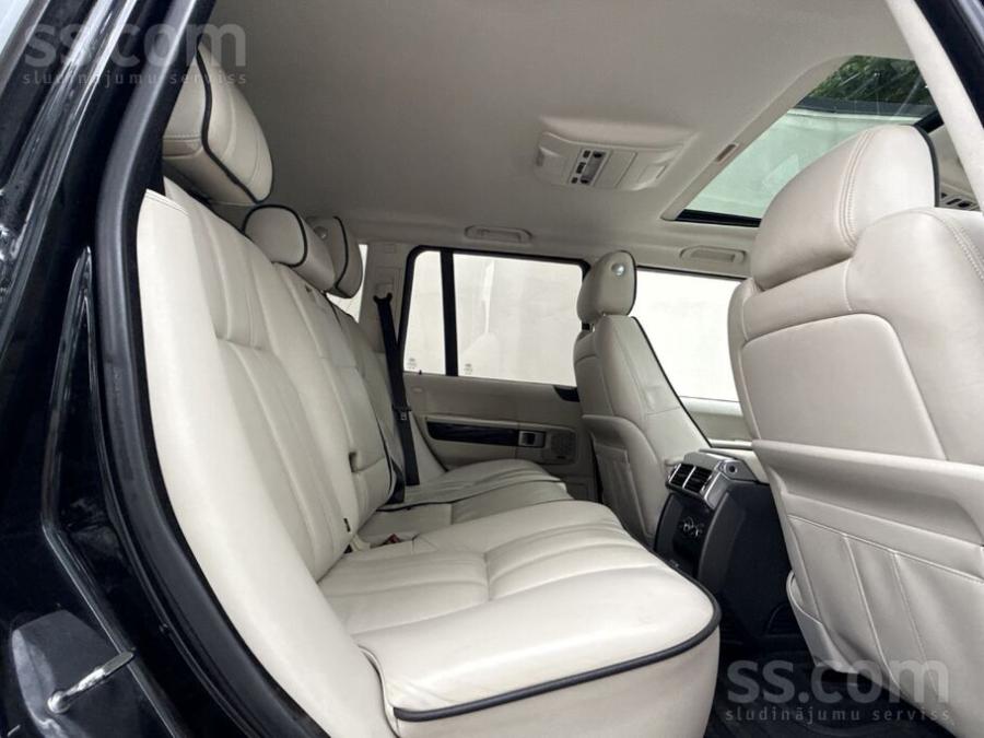 Black Land Rover Range Rover 2011 in Riga, with an engine capacity of 4.40 L and mileage of 0 thousand km for 11950 €, photo 20 on AUTOMOTO.COM.LV