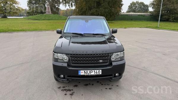 Melns Land Rover Range Rover 2011 Rīga, ar dzinēja tilpumu 5.00 L un nobraukumu 140 tūkst. km par 8500 €, foto 1 vietnē AUTOMOTO.COM.LV
