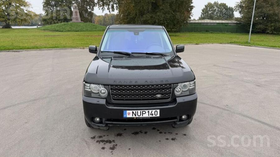 Melns Land Rover Range Rover 2011 Rīga, ar dzinēja tilpumu 5.00 L un nobraukumu 140 tūkst. km par 8500 €, foto 1 vietnē AUTOMOTO.COM.LV