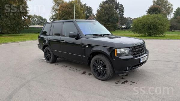 Melns Land Rover Range Rover 2011 Rīga, ar dzinēja tilpumu 5.00 L un nobraukumu 140 tūkst. km par 8500 €, foto 3 vietnē AUTOMOTO.COM.LV