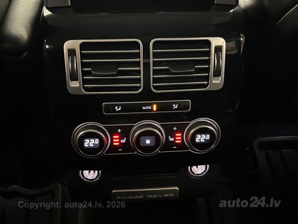 Melns Land Rover Range Rover 2012 Pērnava, ar dzinēja tilpumu 3.00 L un nobraukumu 255 tūkst. km par 23900 €, foto 10 vietnē AUTOMOTO.COM.LV