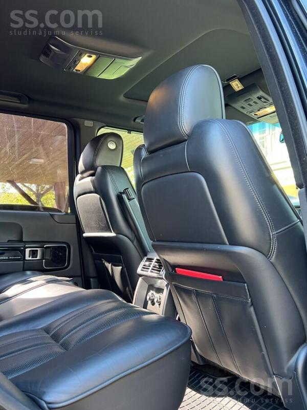 Melns Land Rover Range Rover 2012 Rīga, ar dzinēja tilpumu 4.40 L un nobraukumu 271 tūkst. km par 13700 €, foto 9 vietnē AUTOMOTO.COM.LV