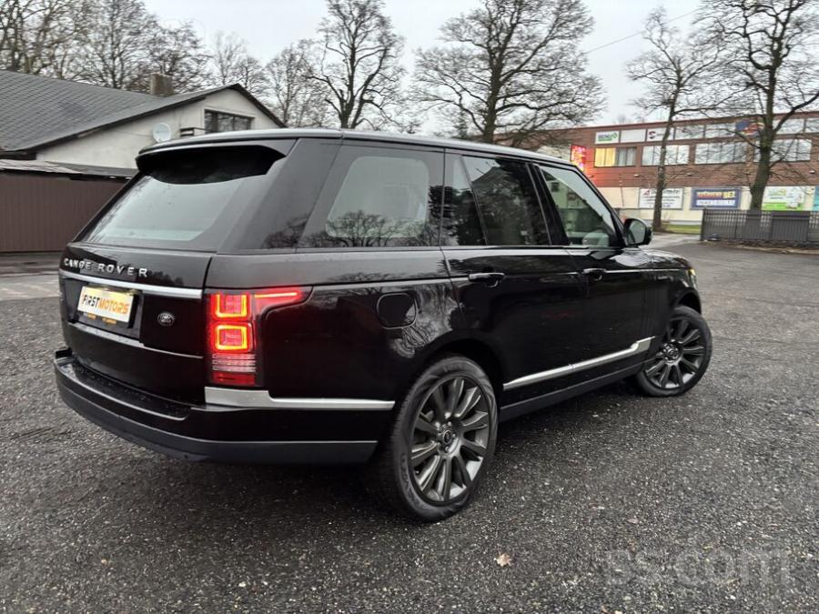 Black Land Rover Range Rover 2013 in Riga, with an engine capacity of 4.40 L and mileage of 240 thousand km for 21950 €, photo 4 on AUTOMOTO.COM.LV
