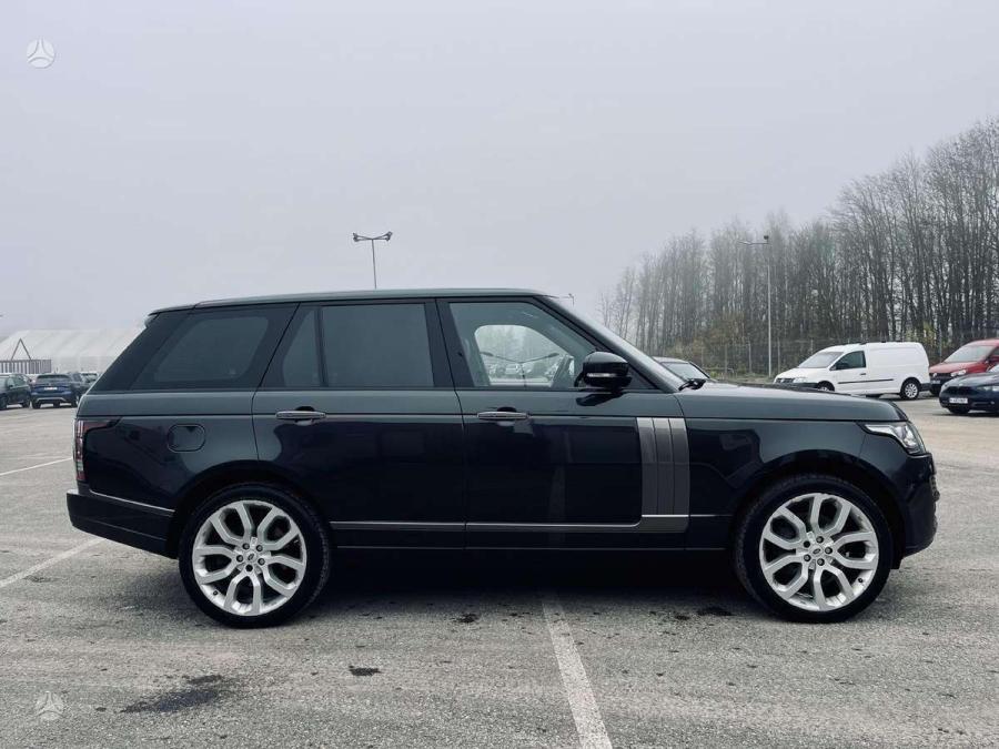Melns Land Rover Range Rover 2013 Viļņa, ar dzinēja tilpumu 4.37 L un nobraukumu 235 tūkst. km par 23850 €, foto 4 vietnē AUTOMOTO.COM.LV