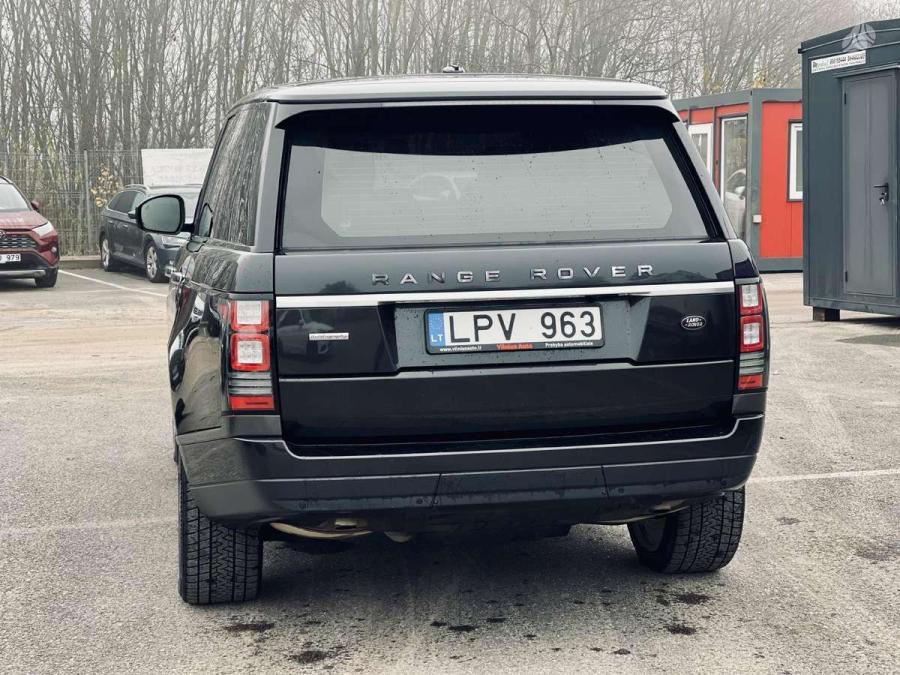 Melns Land Rover Range Rover 2013 Viļņa, ar dzinēja tilpumu 4.37 L un nobraukumu 235 tūkst. km par 23850 €, foto 6 vietnē AUTOMOTO.COM.LV