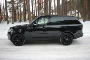 Melns Land Rover Range Rover 2013 Rīga, ar dzinēja tilpumu 4.40 L un nobraukumu 293 tūkst. km par 20800 €, foto 3 vietnē AUTOMOTO.COM.LV