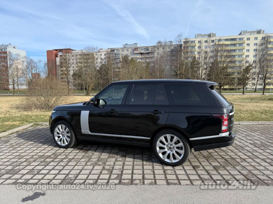 Black Land Rover Range Rover 2013 in Tallinn, with an engine capacity of 4.40 L and mileage of 287 thousand km for 23900 €, photo 5 on AUTOMOTO.COM.LV