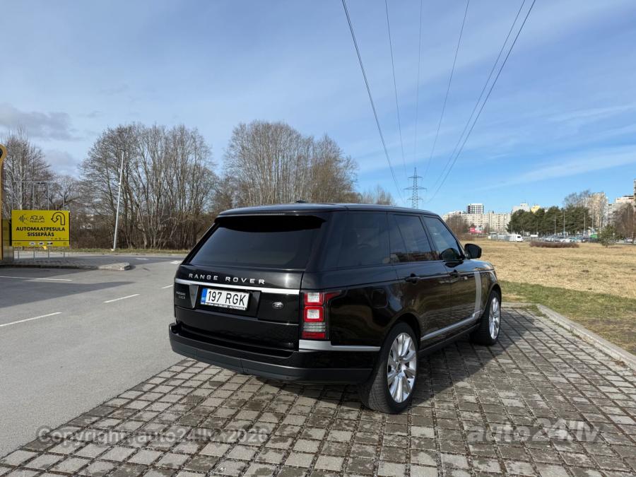 Black Land Rover Range Rover 2013 in Tallinn, with an engine capacity of 4.40 L and mileage of 287 thousand km for 23900 €, photo 8 on AUTOMOTO.COM.LV