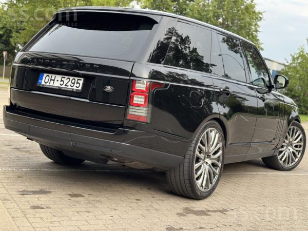 Melns Land Rover Range Rover 2013 Jūrmala, ar dzinēja tilpumu 3.00 L un nobraukumu 273 tūkst. km par 21950 €, foto 5 vietnē AUTOMOTO.COM.LV