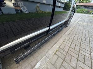 Melns Land Rover Range Rover 2013 Rīga, ar dzinēja tilpumu 4.40 L un nobraukumu 237 tūkst. km par 23300 €, foto 22 vietnē AUTOMOTO.COM.LV
