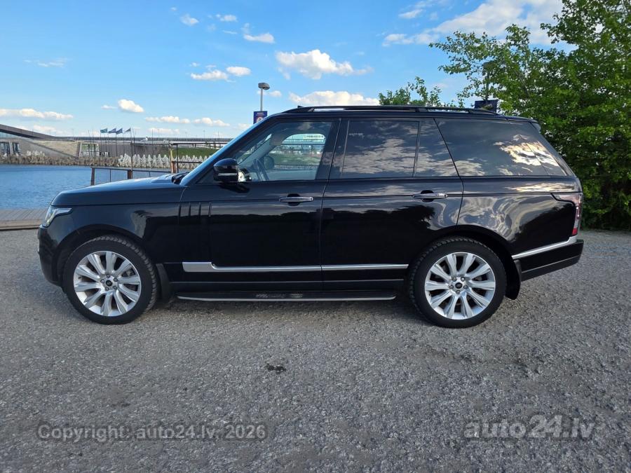 Black Land Rover Range Rover 2013 in Tallinn, with an engine capacity of 4.40 L and mileage of 260 thousand km for 19299 €, photo 4 on AUTOMOTO.COM.LV
