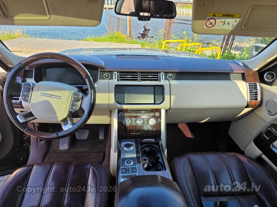 Black Land Rover Range Rover 2013 in Tallinn, with an engine capacity of 4.40 L and mileage of 260 thousand km for 19299 €, photo 8 on AUTOMOTO.COM.LV