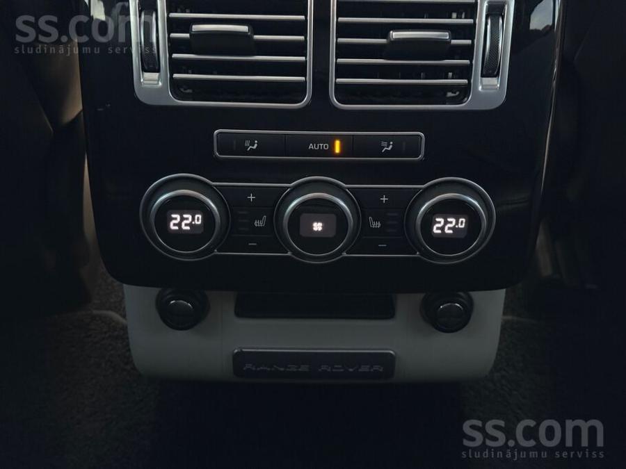 Melns Land Rover Range Rover 2013 Rīga, ar dzinēja tilpumu 4.40 L un nobraukumu 272 tūkst. km par 19980 €, foto 21 vietnē AUTOMOTO.COM.LV
