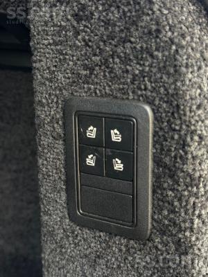 Melns Land Rover Range Rover 2013 Rīga, ar dzinēja tilpumu 4.40 L un nobraukumu 272 tūkst. km par 19980 €, foto 33 vietnē AUTOMOTO.COM.LV